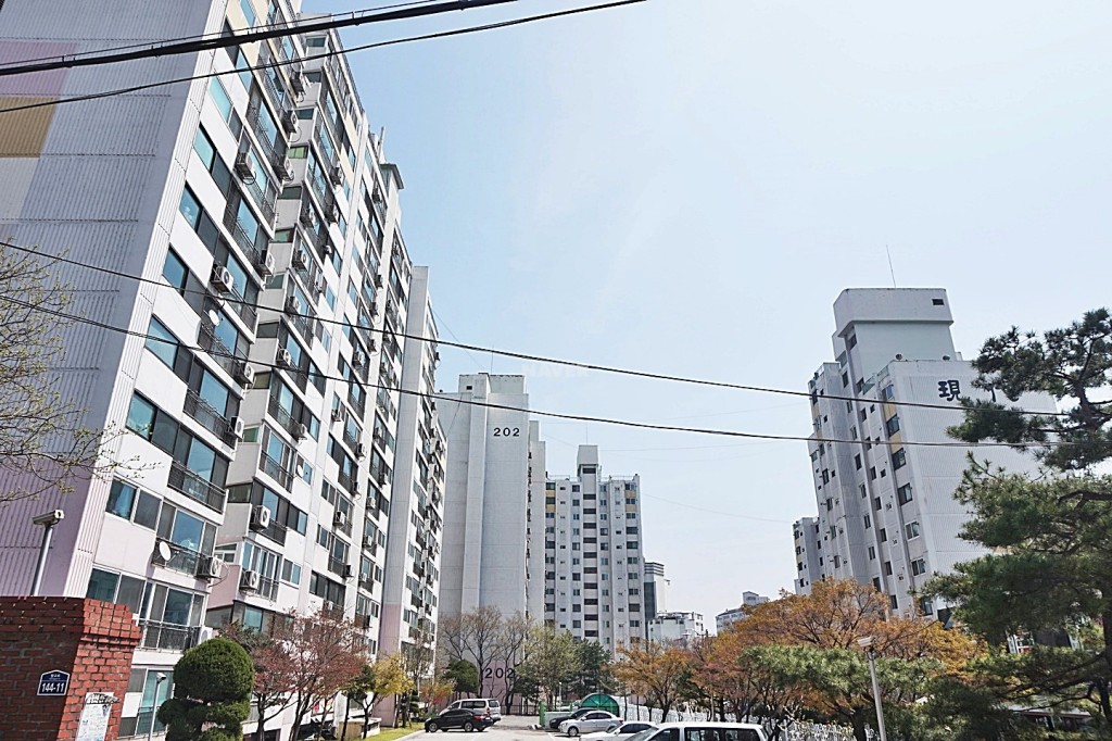이천시창전동현대아파트 1억원대아파트경매 이천역 온천공원 설봉초 재래시장 경매권리분석 안흥유원지 중리택지개발